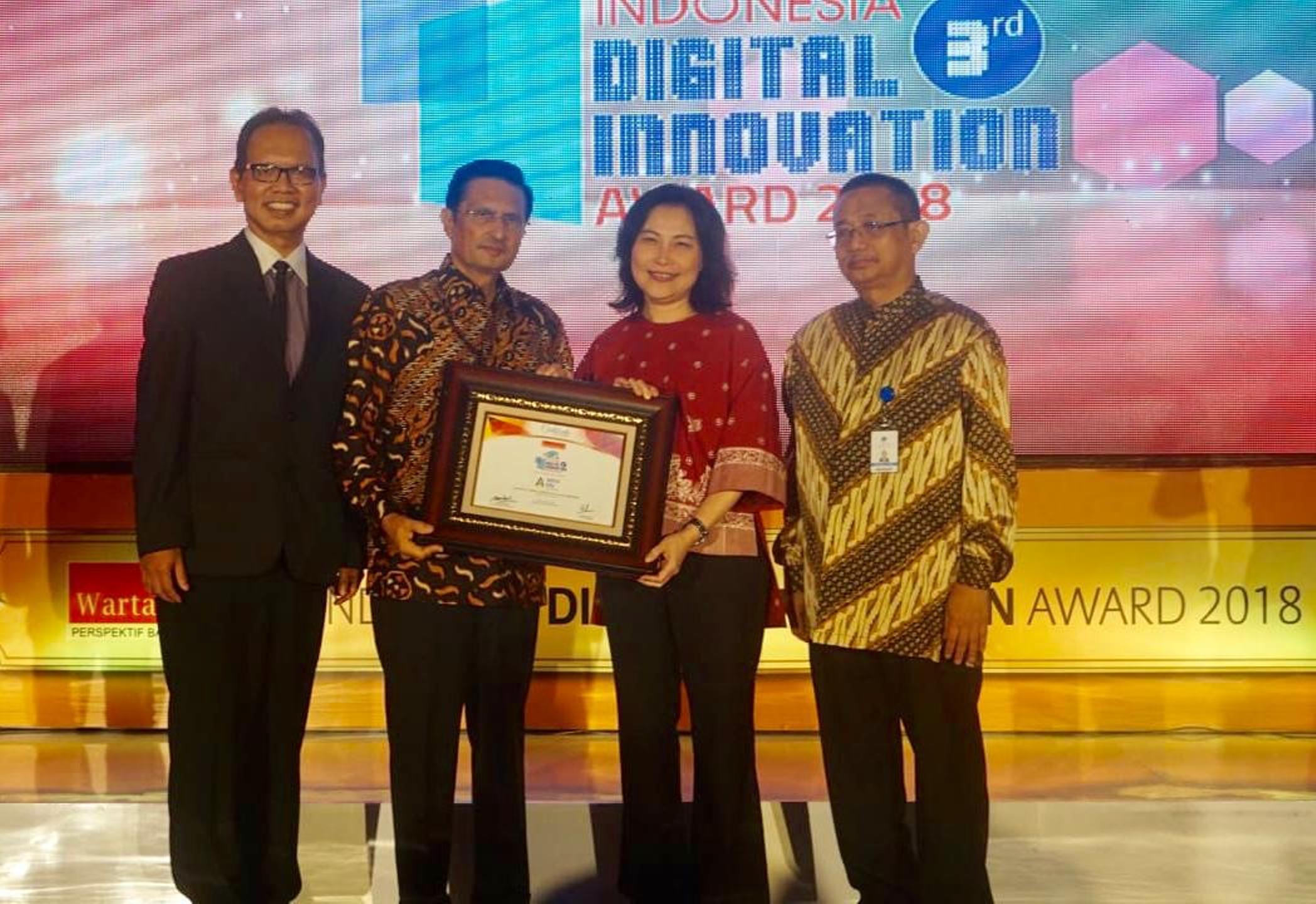 Astra Life Raih Indonesia Digital Innovation Award 2018 > Astra Life